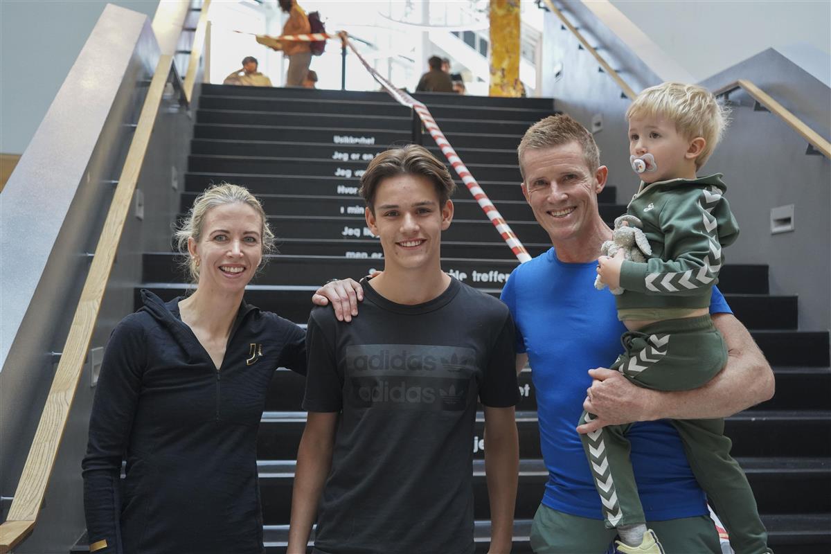 Frisk familiefeide i trappene - Tangen videregående skole